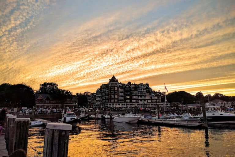 Narrated Harbor Cruises & Ferry Transit in Jamestown, RI | Cruise RI