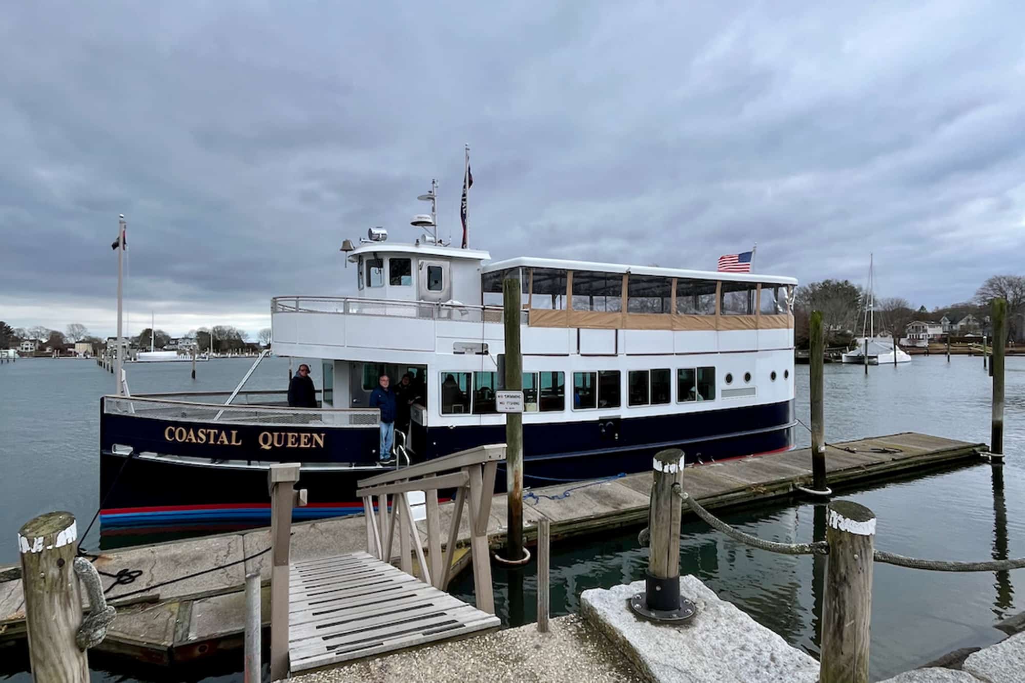 Jamestown Newport Ferry - Book Your Tickets With Cruise RI - Cruise RI